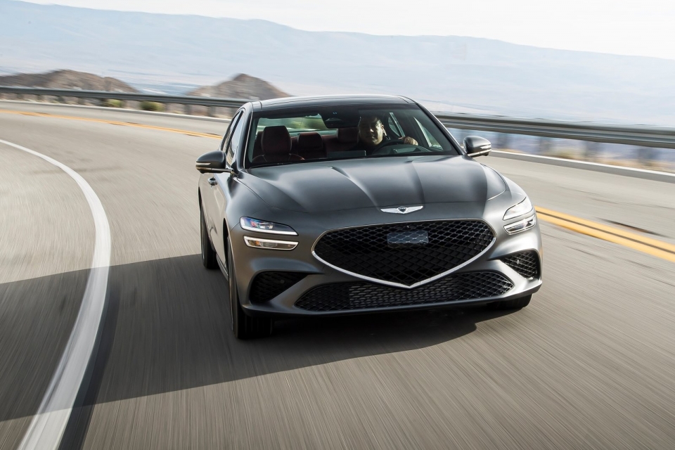 제네시스 G70 후속 없다…'전기차가 빈 자리 대체'