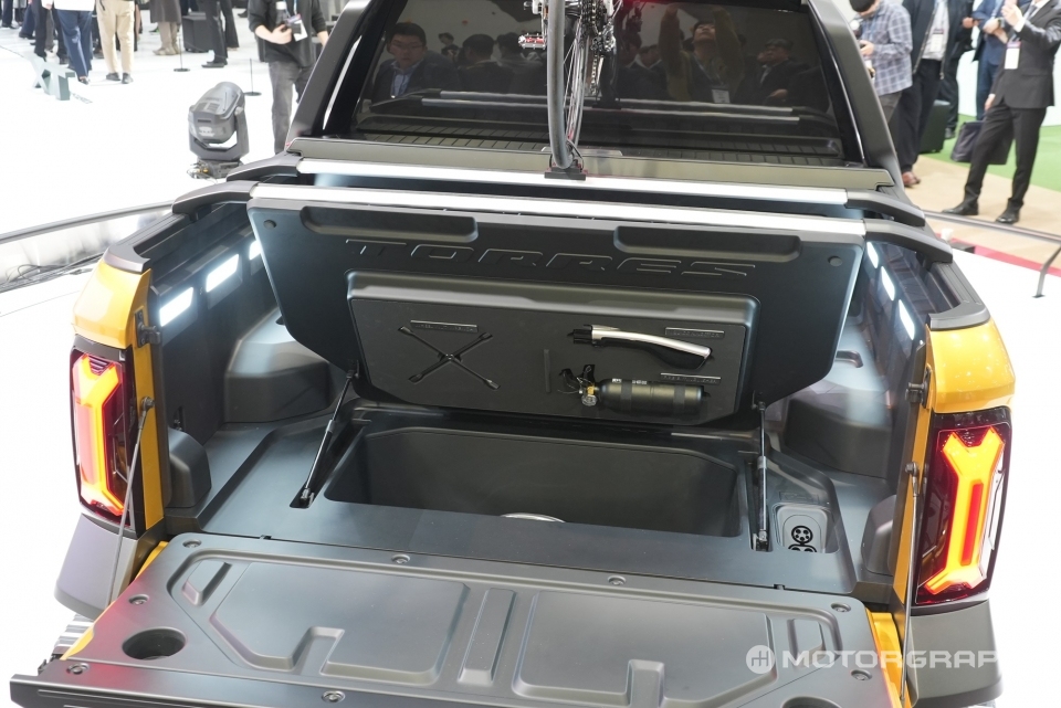 KG O100, '다재다능 토레스 전기픽업' [서울모빌리티쇼]