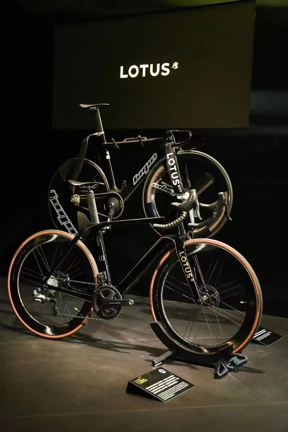 로터스가 이렇게 참신하다고? 2024 오토차이나