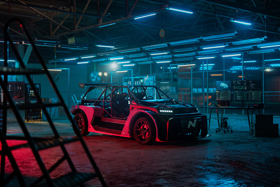 650마력에 랠리 기술까지 담았다! 현대, RN24 공개